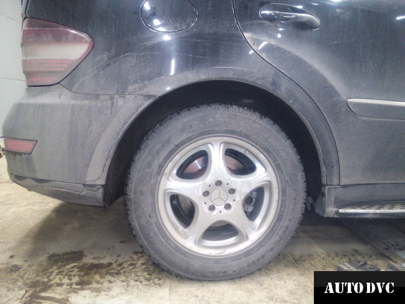 Mercedes-Benz M-klasse II (W164) install lift kit | AutoDVC
